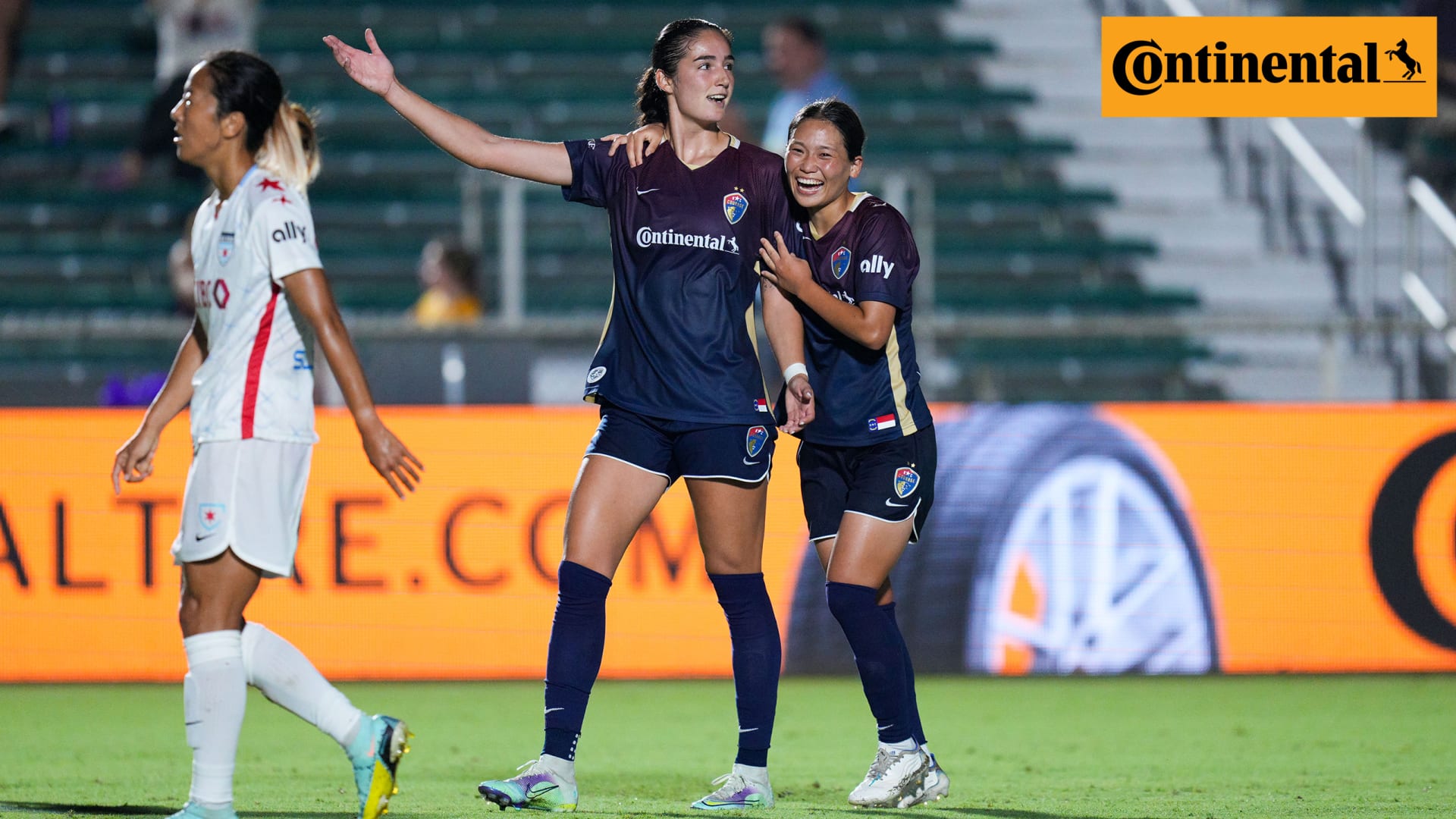 Match Recap: Courage Rout Chicago Red Stars, 4-0 | News - NC Courage